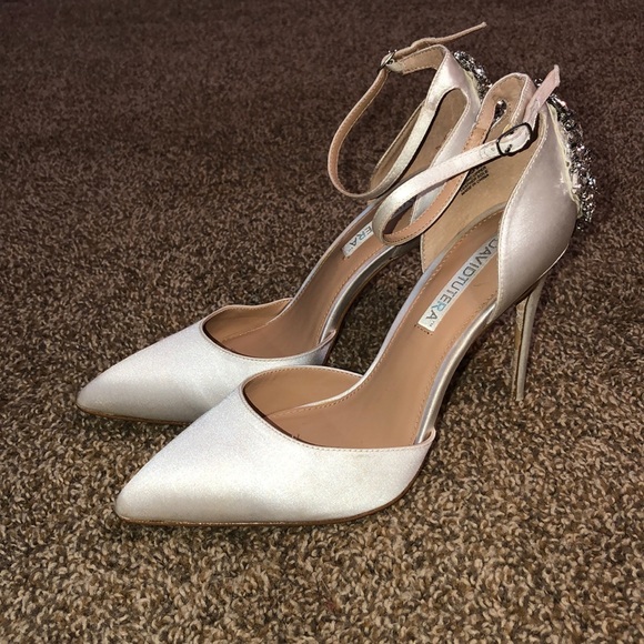 David Tutera | Shoes | White Satin Wedding Bridal Heels W Jewel Back ...